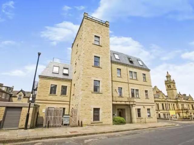 Just in! 1 BA Studio apartment for rent in Blackwall, Halifax.