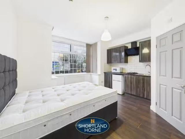 Charming 1 BA Studio flat for rent in Coundon Road, Coundon, C.