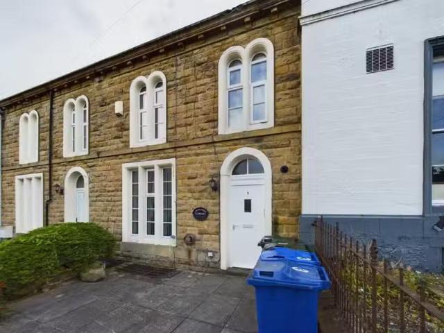 Cheap 1 BA Studio flat for rent in Carleton Street, Skipton, B.