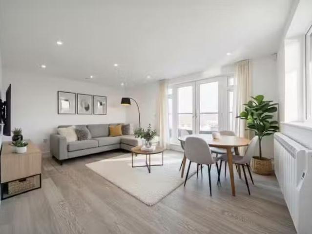 Cheap 1 BA Studio flat for rent in Croydon Road Beckenham BR3
