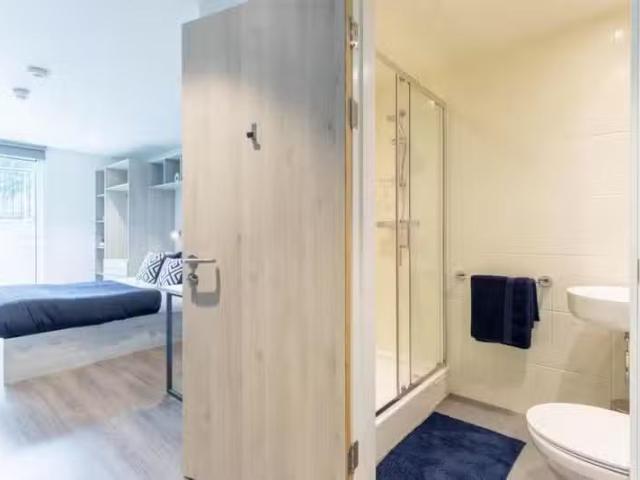 For Rent! 1 BA Studio flat for rent in Aberdeen Student Sept.