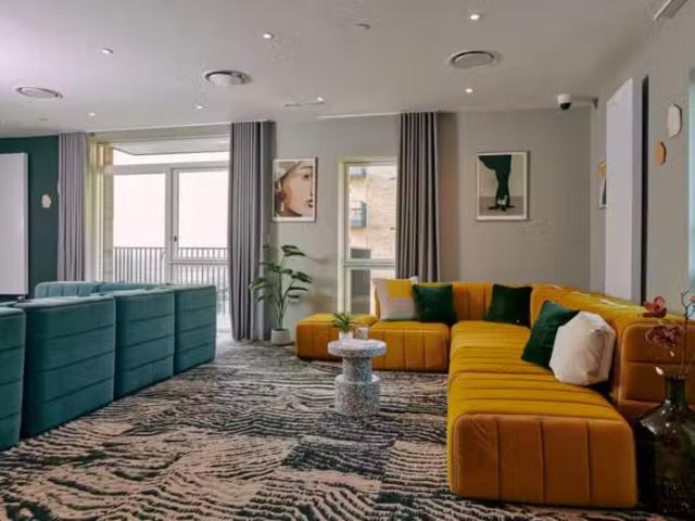 Unique 1 BA Studio flat for rent in Barking Wharf Square, Bark.