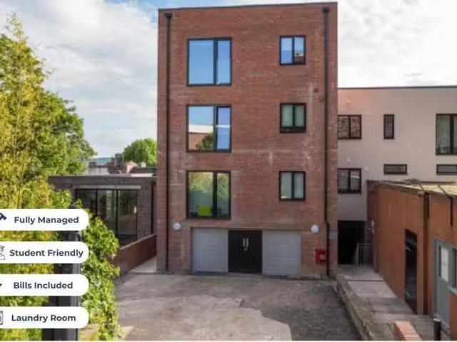 Charming 1 BA Studio flat for rent in Skyline, Bristol, BS1
