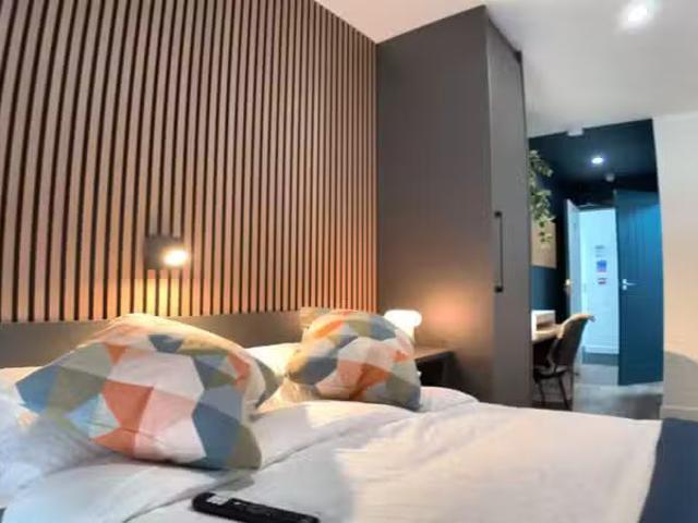 Cozy 1 BA Studio flat for rent in Studio 13, 1 Twyning Road, S.