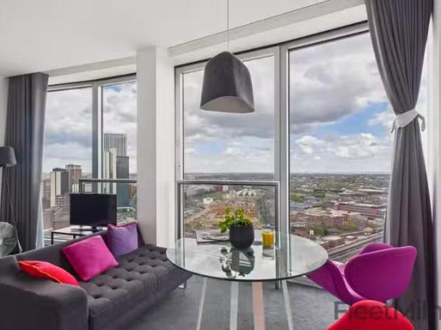 Charming 1 BA Studio flat for rent in Rotunda,150 New Street.