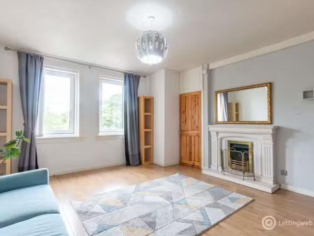 Charming 1 BA Property to rent in 445/4 Gorgie Road, Edinburgh.