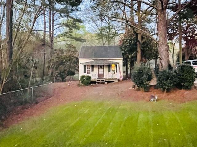 Cozy 1 Bed Bath Single Family Home in La Grange |