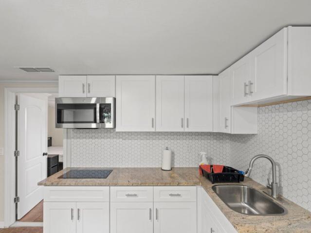 Cozy 1 Bed Bath Room in Tampa | Available 2 | $mo