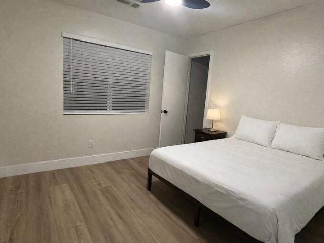 Cozy 1 Bed Bath Room in Las Vegas Home_$month