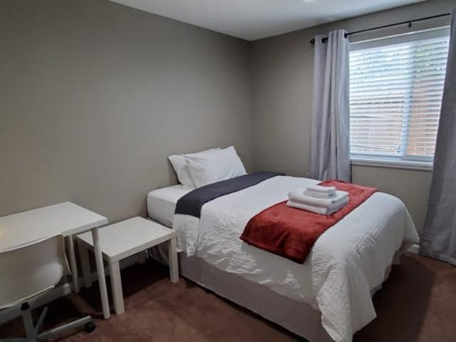 Cozy 1 Bed share Bathroom in Shoreline_$mo