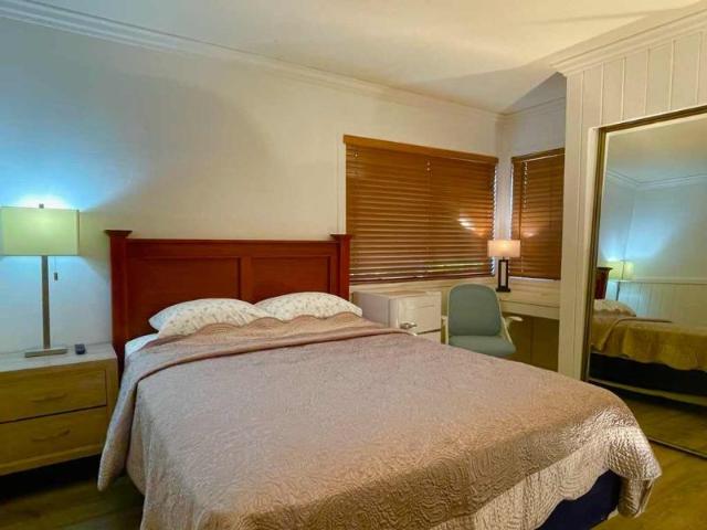 Cozy 1 Bed Shared Bath Room in Peaceful Anaheim H