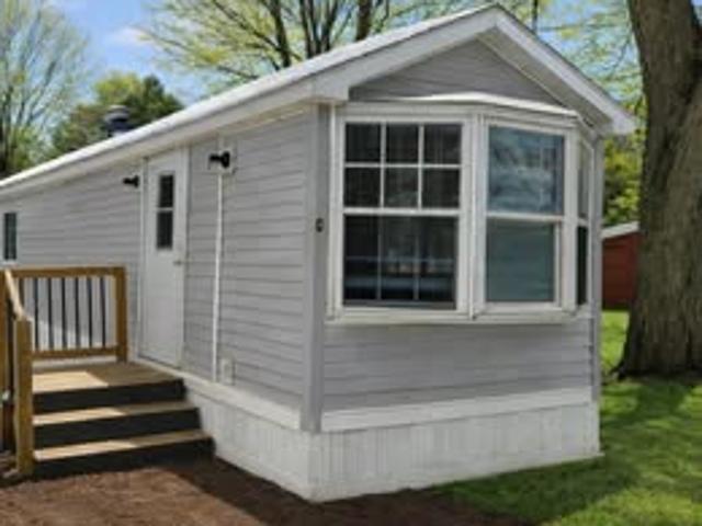 Cozy 1 Bed / 1 Bath Tiny Home – $950/month – Pet Friendly
