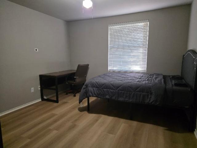 Cozy 1 Bedshared Bath Room in Frisco | $850 Util