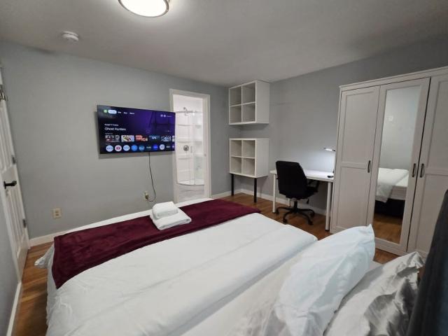 Cozy 1 Bedroom w Private Bathroom Co_Living Home