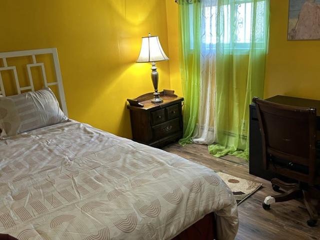 Cozy 1 bedroom apt available in the Allerton Area