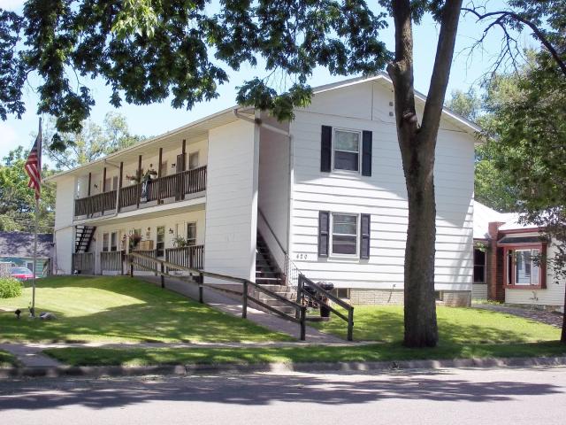 Cozy 1 Bedroom Available Now!