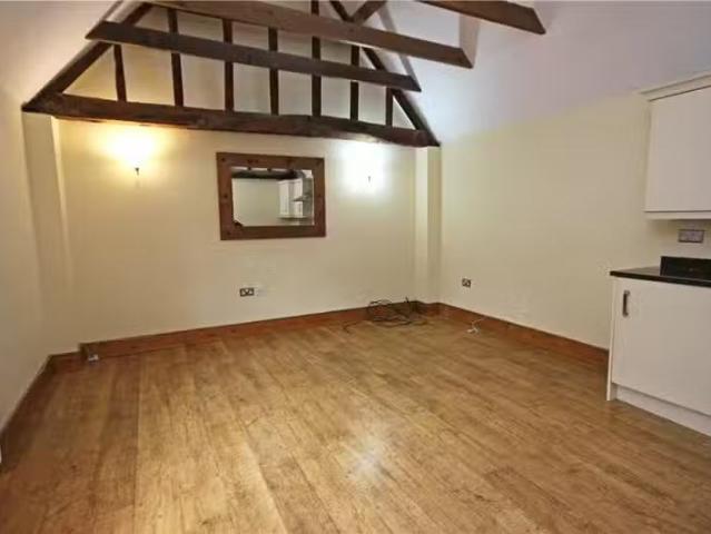 Unique 1 bedroom bungalow for rent in Saracens Mews, Redbourn.