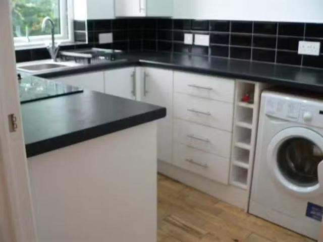 Deal! 1 bedroom flat for rent in Baldwin Road, Birmingham, B30
