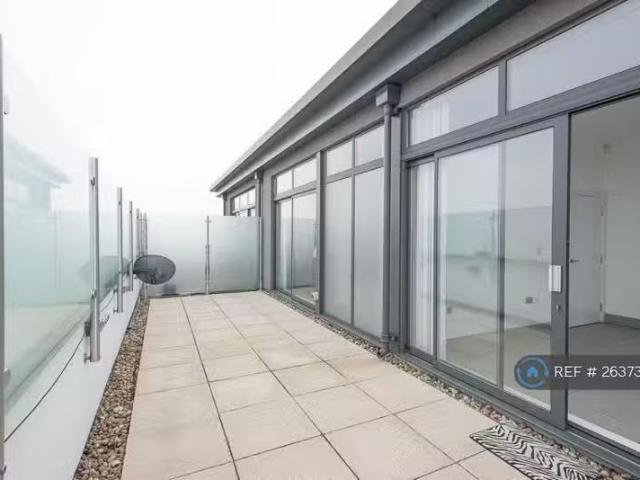 Unique 1 bedroom flat for rent in Living Building, Bromley, BR1