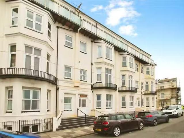 New 1 bedroom Flat to rent, South Parade, Southsea, PO4 £1,35.