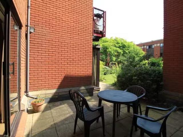 Charming 1 bedroom ground floor flat for rent in Kings Court.