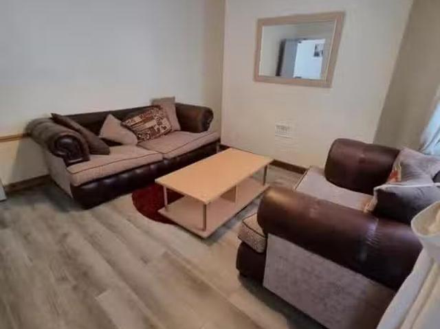 Deal! 1 bedroom house share for rent in Wood Road Treforest, P.