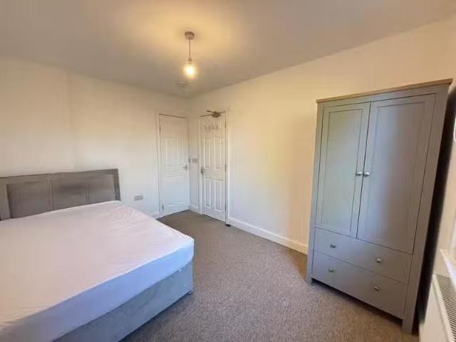 New 1 bedroom house share for rent in Eastland Road, Yeovil, B.