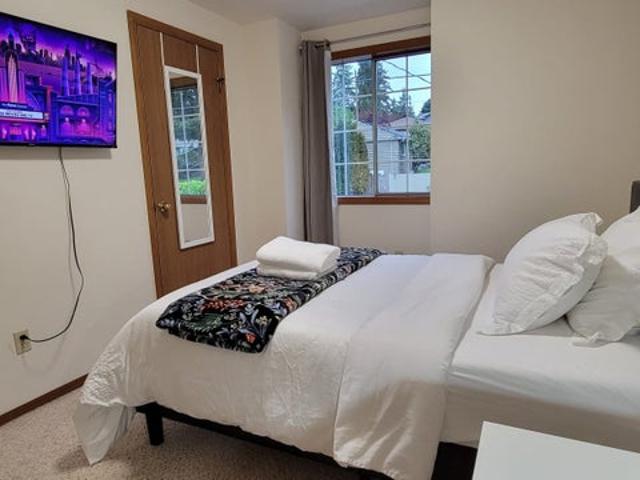 Cozy 1 Bedroom Room Co_Living for Rent in Shoreli