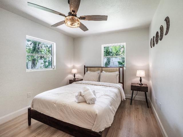 Cozy 1 Bedroom Room in Sarasota | $mo | Available