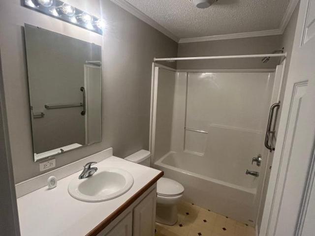 Cozy 1 Bedroom room property is 5 bed 2 bath _$m