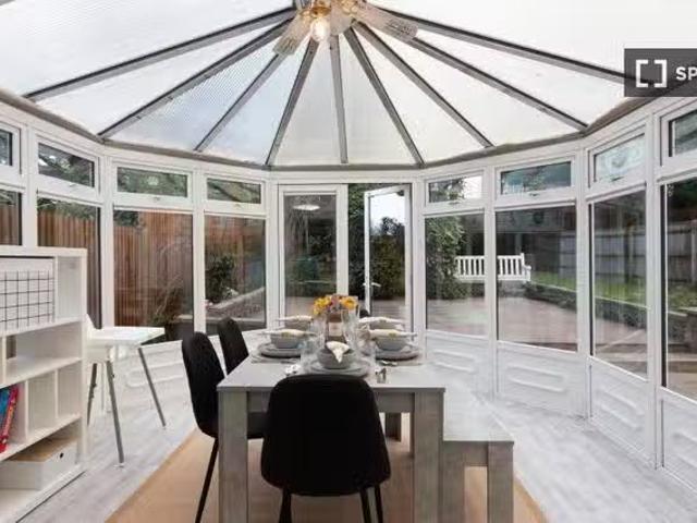 New 1 BR 4 bedroom apartment for rent in Coulsdon West, London