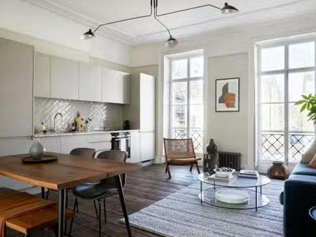 New 1 BR City Road, London