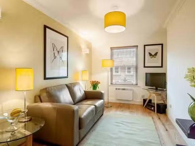 Cheap 1 BR Baker Street
