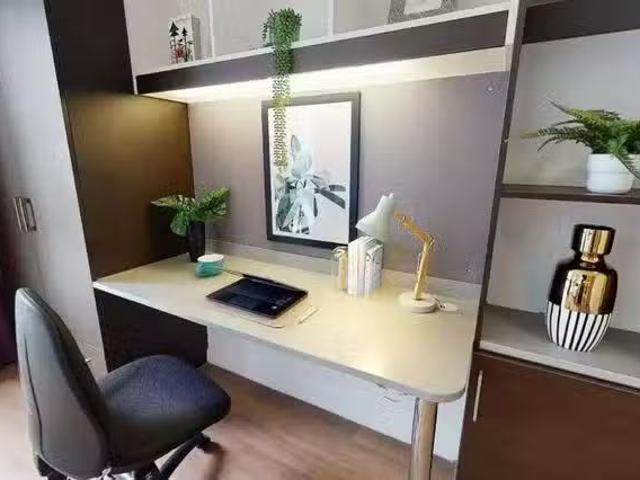 For Rent! 1 BR Bronze Studio