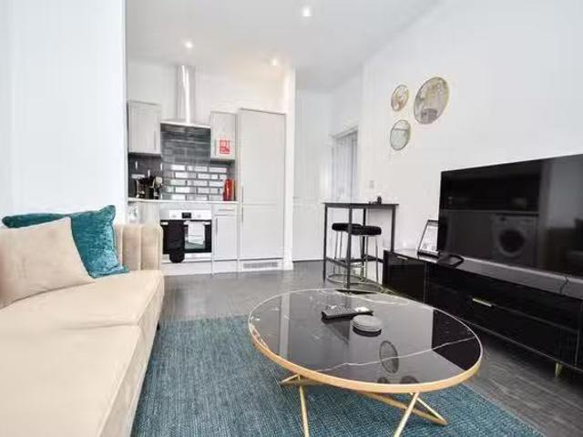 Charming 1 BR East Parade