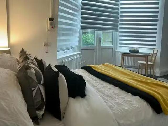 Cozy 1 BR Oakdale Road, London