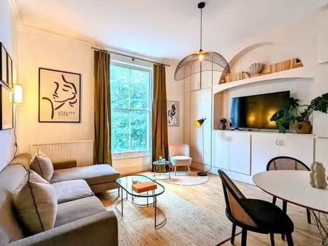 Cheap 1 BR Langtry Road