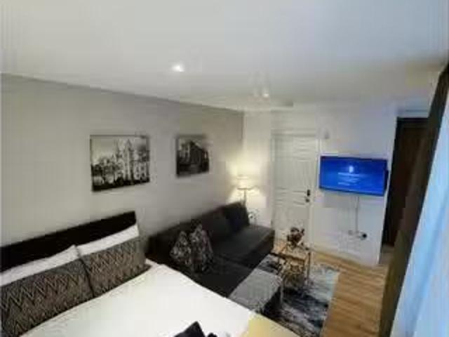 Deal! 1 BR Studio for rent in Church Street, London