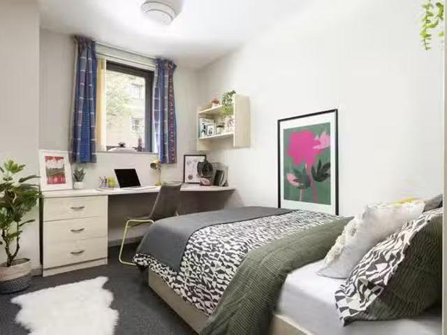 Unique 1 BR Piccadilly Point En Suite, Premium Range 2
