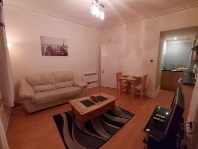 Nice 1 BR Property to rent in 61C Orchard Street