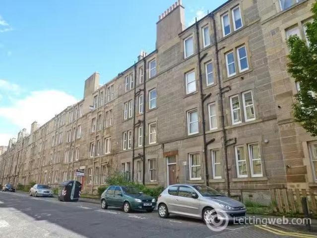 Nice 1 BR Property to rent in Watson Crescent, Edinburgh, Midl.