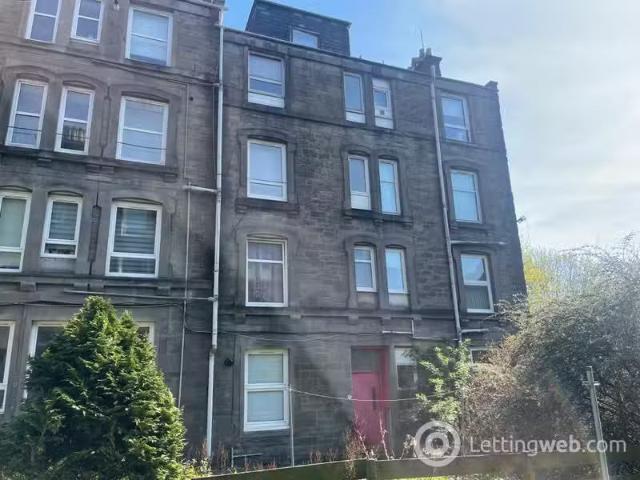 Cozy 1 BR Property to rent in Baldovan Terrace, Dundee