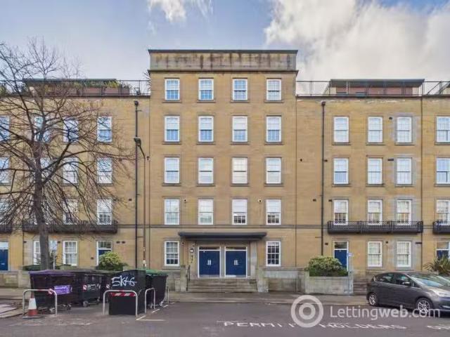 Nice 1 BR Property to rent in Brunswick Street, Leith, Edinbur.