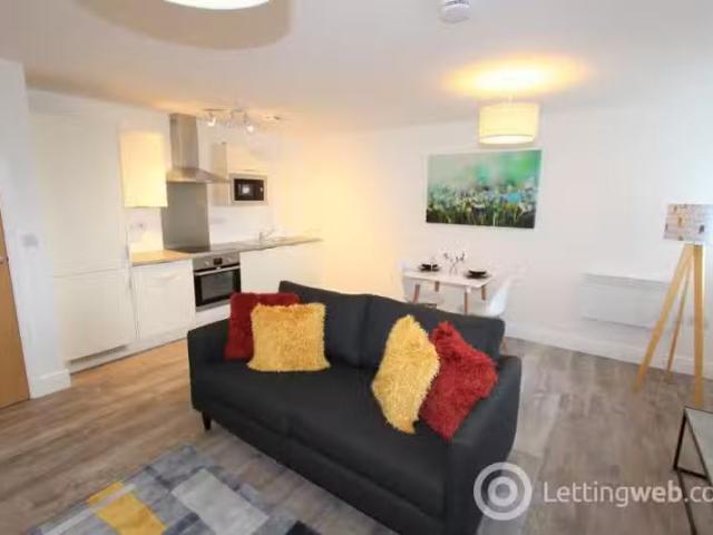 Rental! 1 BR Property to rent in Elfin Square, Gorgie, Edinbur.