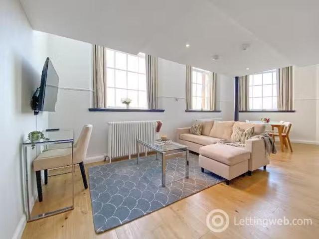 Rental! 1 BR Property to rent in Flat 45, Mc Donald Road, Brou.