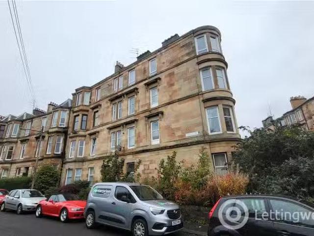 Cheap 1 BR Property to rent in Holmhead Crescent, Cathcart, Gl.