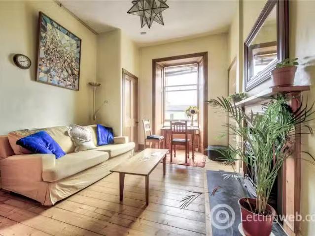 Cheap 1 BR Property to rent in Montgomery Street, Edinburgh, EH7