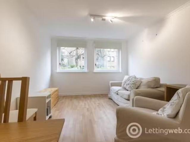 Cheap 1 BR Property to rent in NEW JOHNS PLACE, Edinburgh, EH8