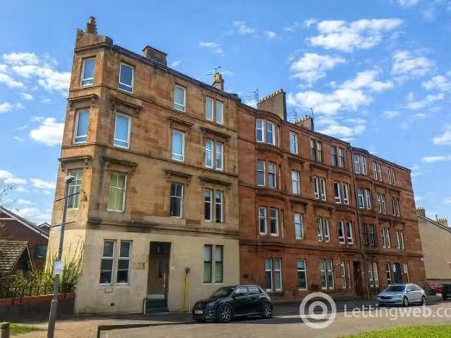 Deal! 1 BR Property to rent in Oran Street, North Kelvinside.
