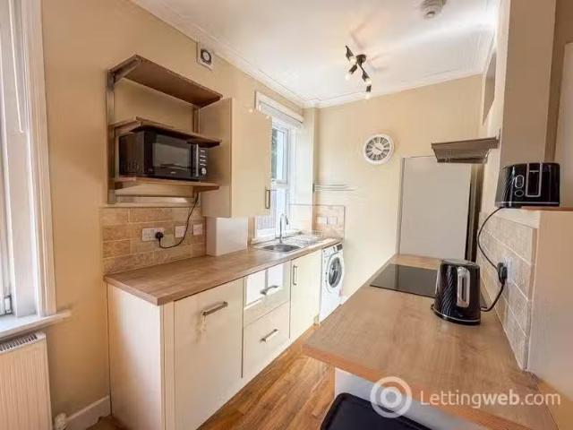 Cozy 1 BR Property to rent in Polton Cottages, Lasswade, Midlo.